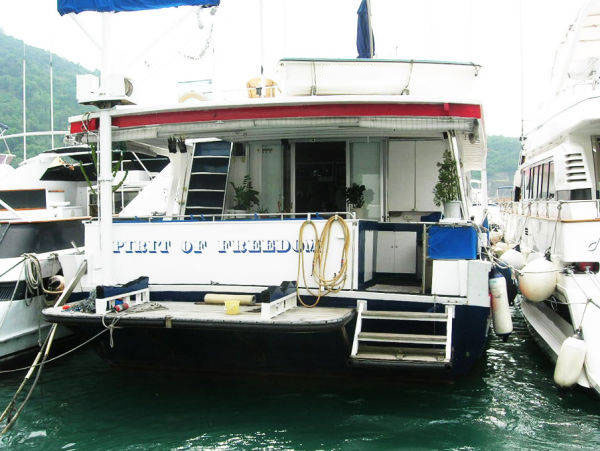 cruiser-long-range-trawler-motoryacht_2 - Hong Kong Yachts For Sale