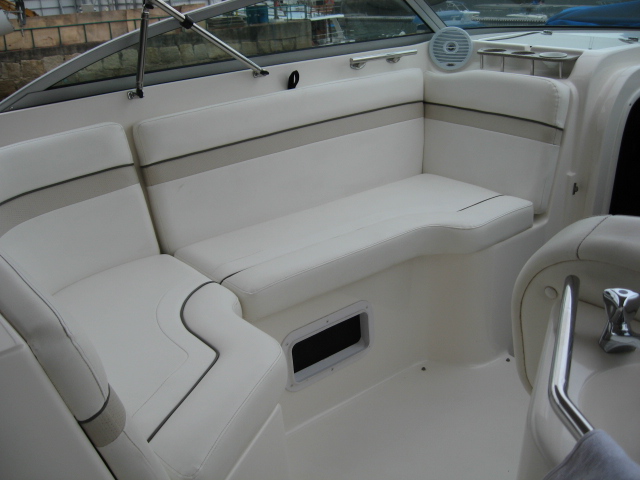 rinker-30ft_4 - Hong Kong Yachts For Sale